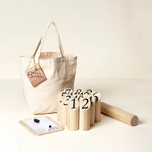 Uncommon Goods | Scatter Lawn Game | Lawn Game