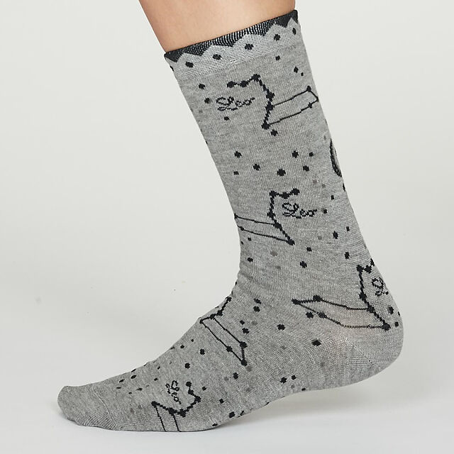 Uncommon Goods | Leo 7/23 - 8/22 (Light Gray) - Zodiac Star Sign Socks