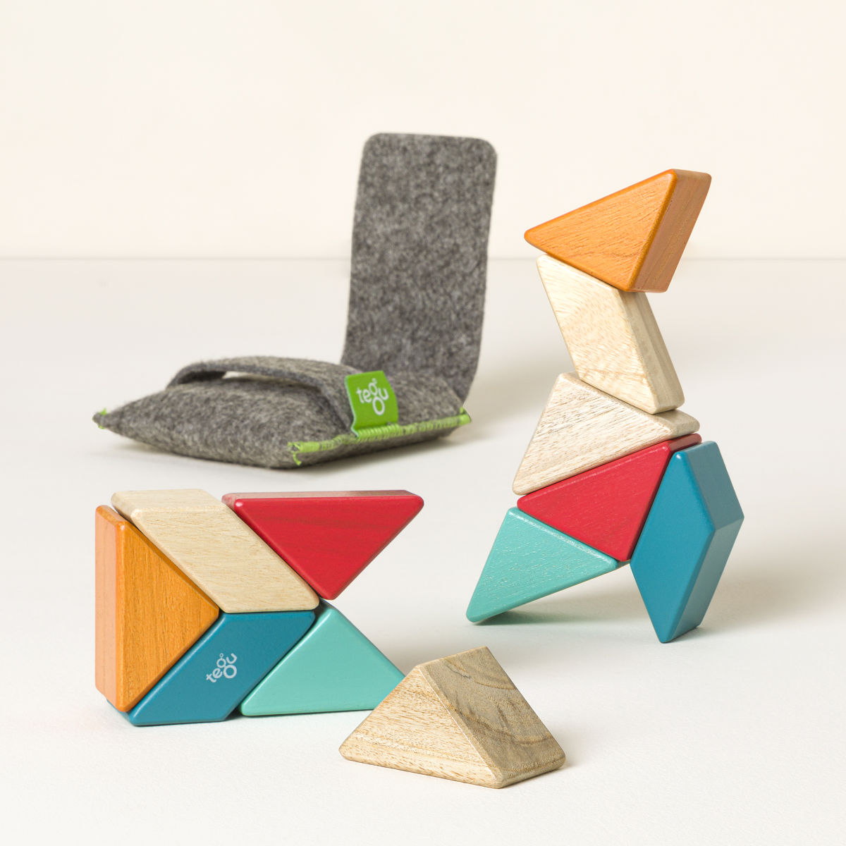 Uncommon Goods | Throw & Go Magnetic Wooden Travel Blocks