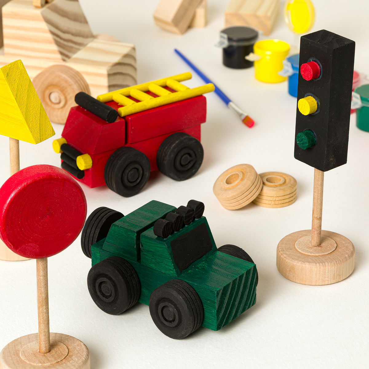 Uncommon Goods | Craft & Cruise Wooden Car Building Kit | wooden toys